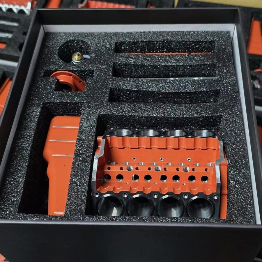 V8 Engine Small-Block OHV 44ccm | ScaleMonkey